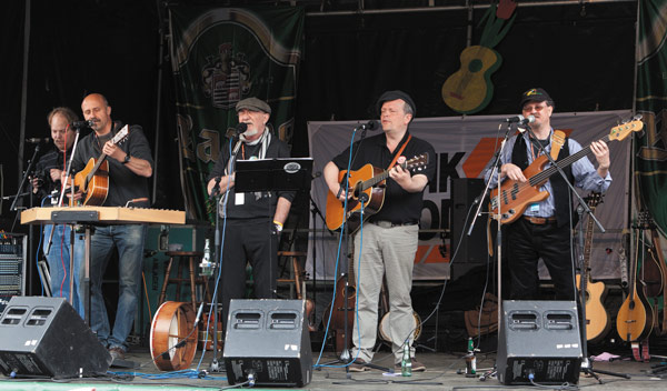 An Rinn, Irish Folk, die Band